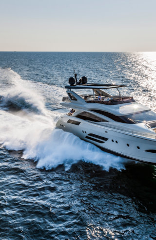Inside Dominator | Bespoke Luxury Yachts | Dominator